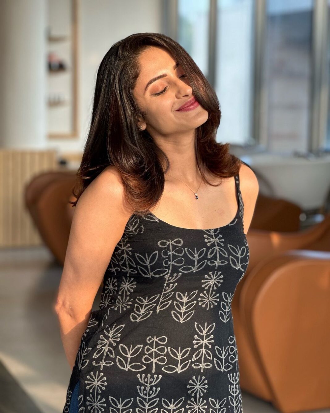 Actress Ayesha Zeenath HD Photos and Wallpapers October 2023 - Gethu Cinema