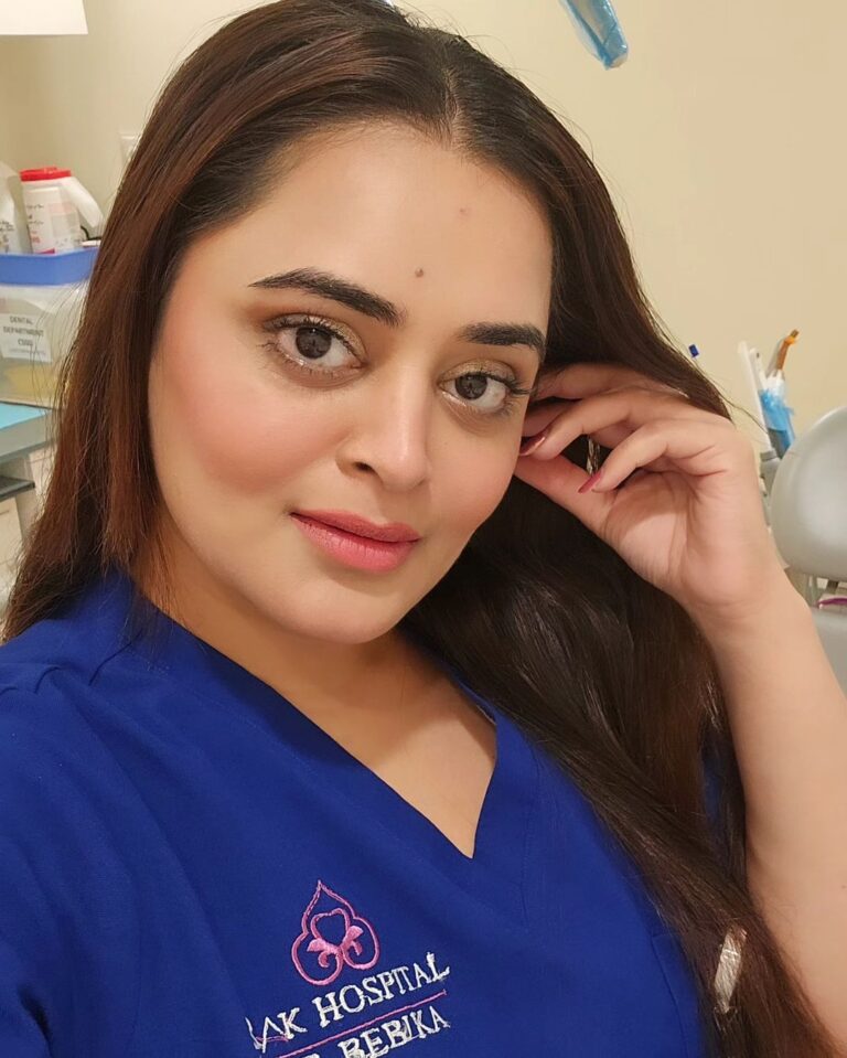 Actress Bebika Dhurve HD Photos and Wallpapers December 2023 - Gethu Cinema