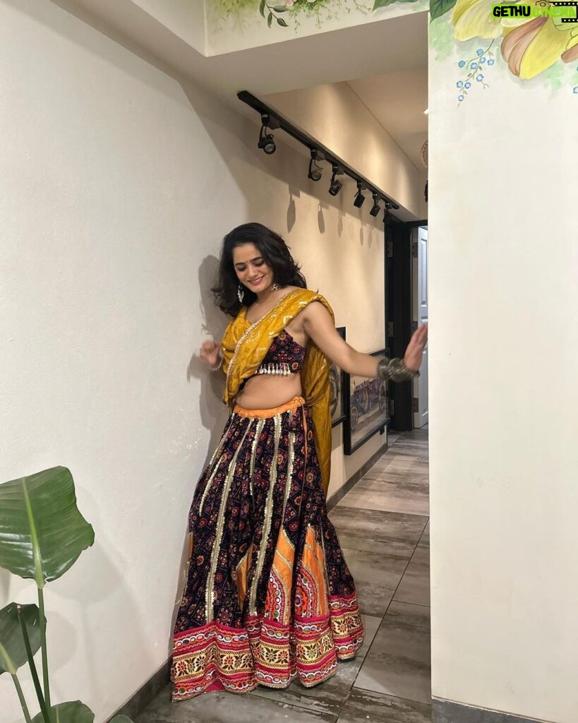 Actress Bhagyashree Mote HD Instagram Photos and Wallpapers November 2023 | Gethu Cinema