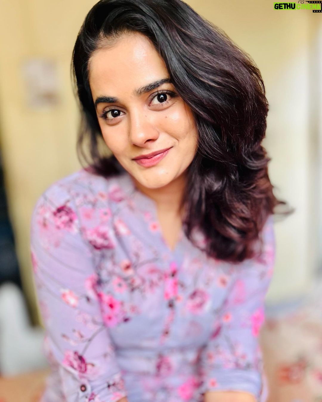 Actress Bhagyashree Mote HD Instagram Photos and Wallpapers December 2023 | Gethu Cinema