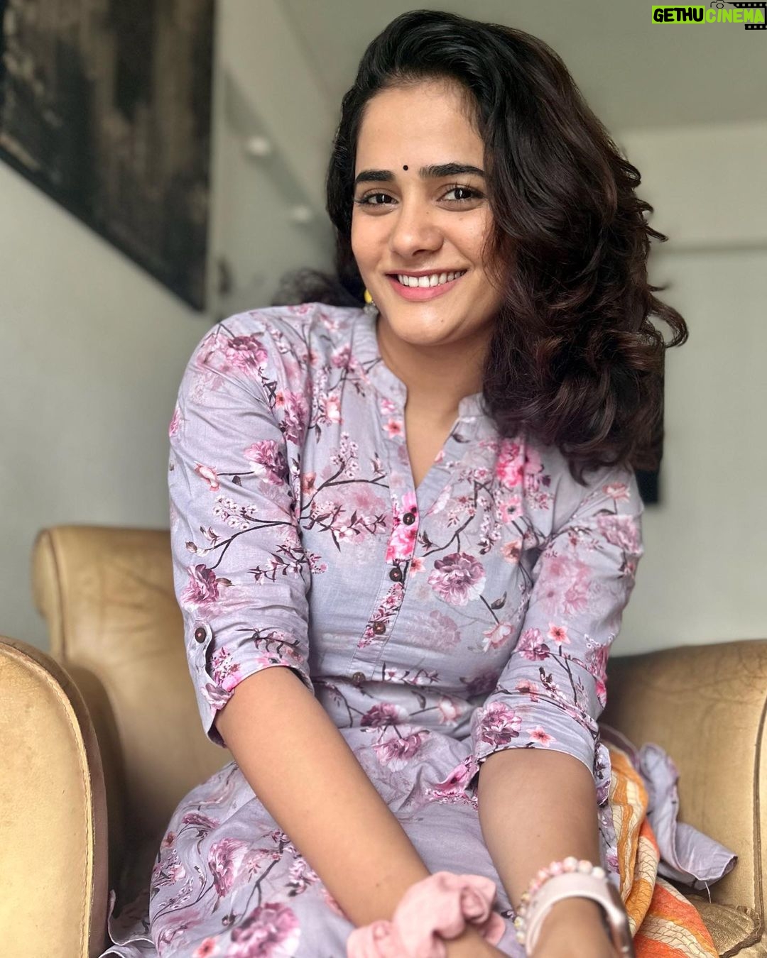 Actress Bhagyashree Mote HD Instagram Photos and Wallpapers September 2023 | Gethu Cinema