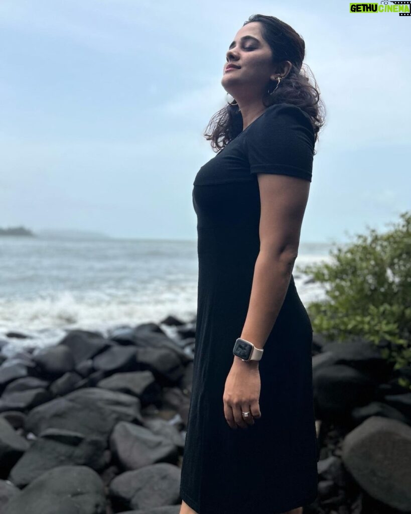 Actress Bhagyashree Mote HD Instagram Photos and Wallpapers July 2023 | Gethu Cinema