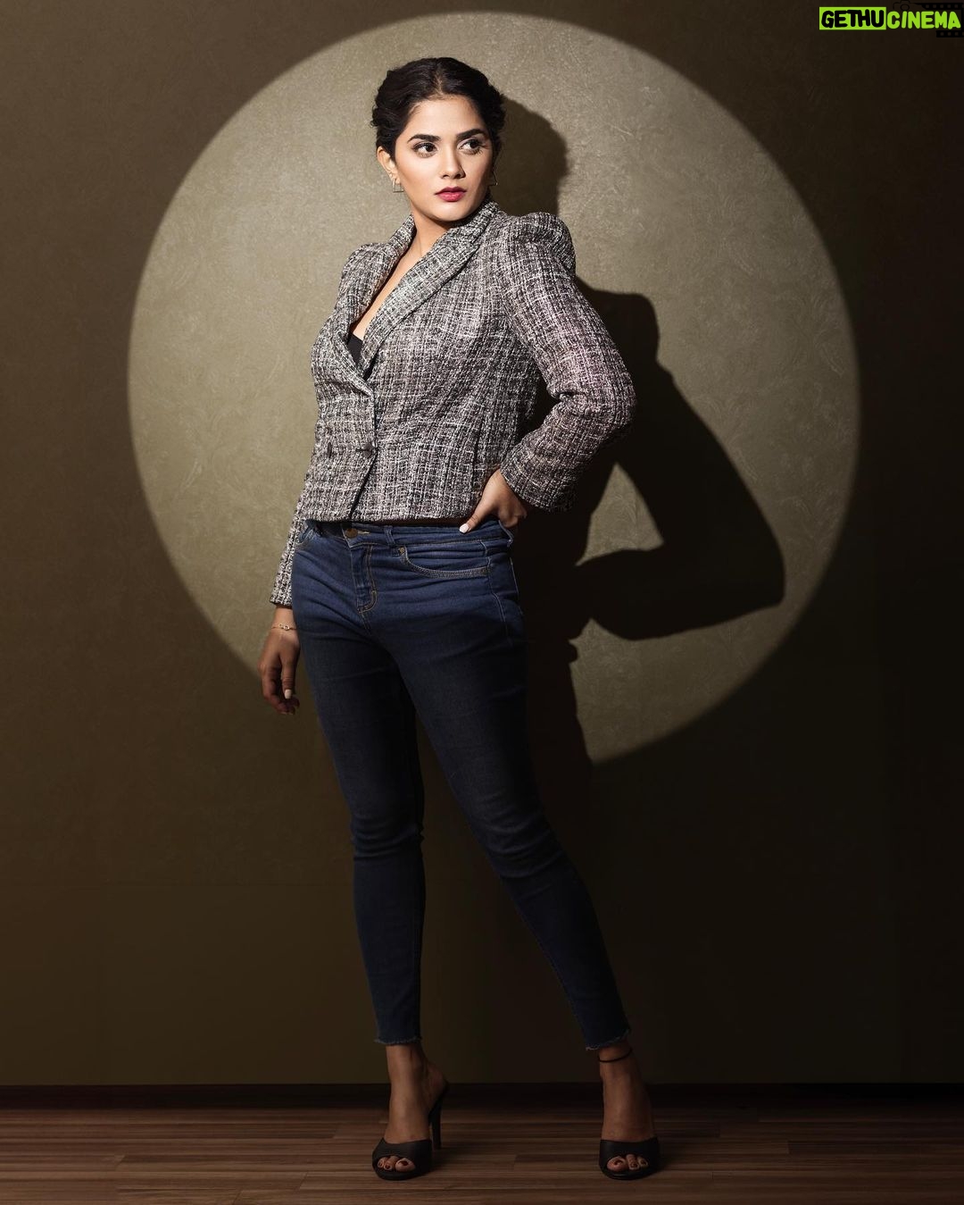 Actress Bhagyashree Mote HD Instagram Photos and Wallpapers December 2023 | Gethu Cinema