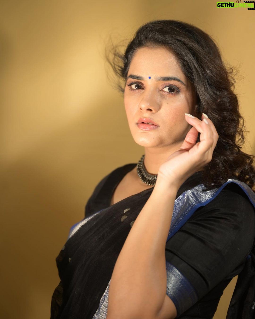 Actress Bhagyashree Mote HD Instagram Photos and Wallpapers November 2023 | Gethu Cinema