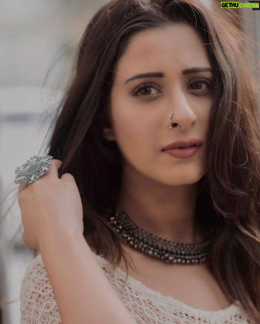 Actress Chestha Bhagat HD Instagram Photos and Wallpapers May 2023 ...