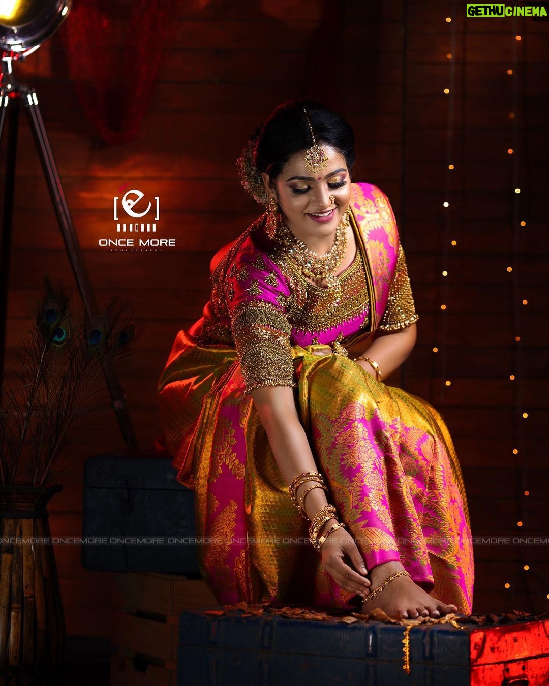 Chitra Instagram – Saree @shadhan_creations . . Makeup & hairstyle ...