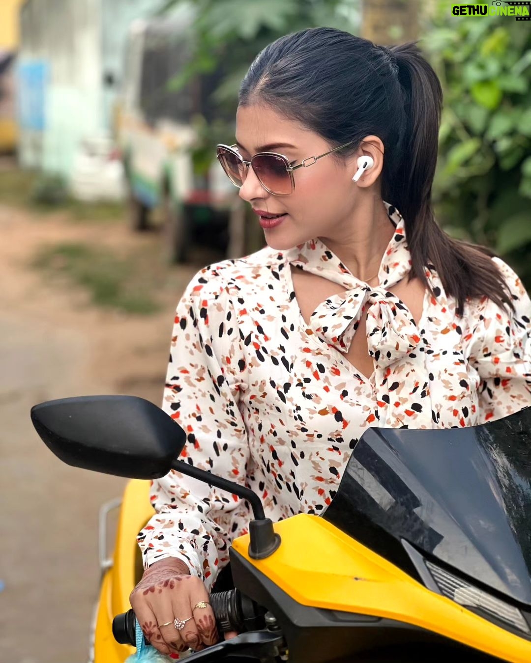 Cookies Swain Instagram – Hey hii 🤗🖤🫰 Cuttack, Odisha | Gethu Cinema