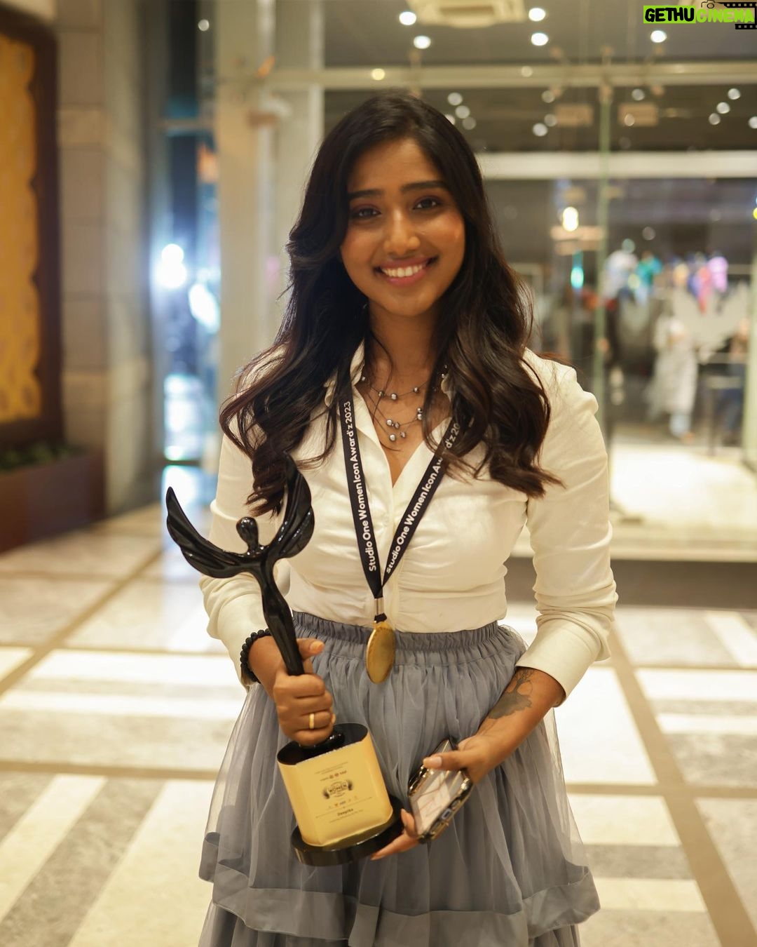 Deepika Venkatachalam Instagram – #GratefulandHumbled “Inspiring influencer of the year ️🥺” Our ...