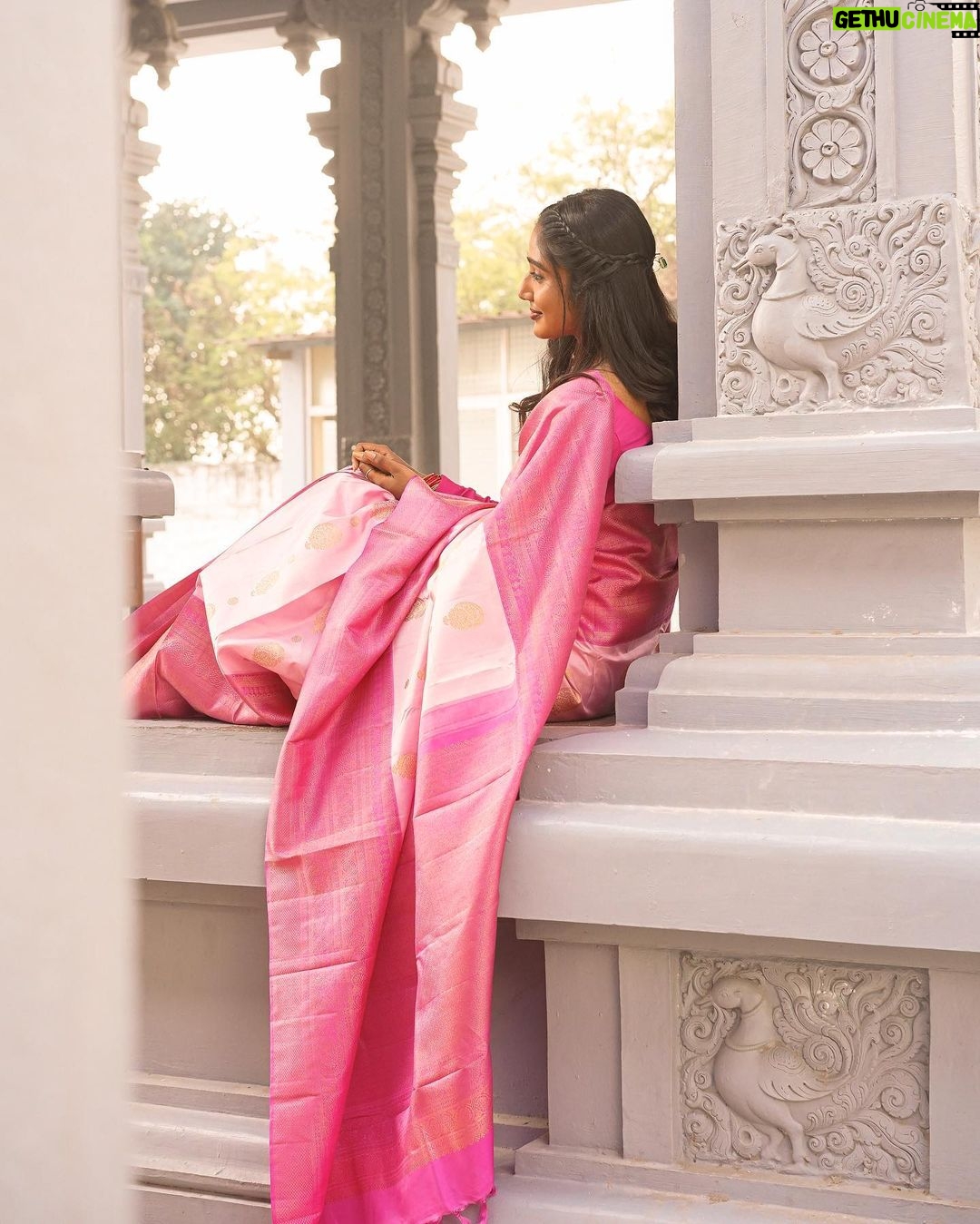 Deepika Venkatachalam Instagram – Sarees that makes you fall in love at the first sight! Ft ...