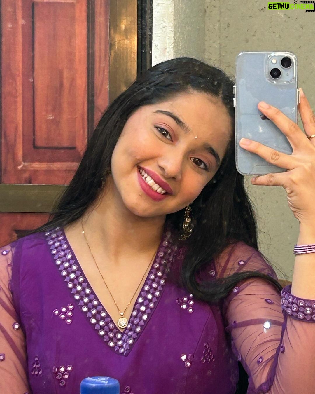 Deshna Dugad Instagram – Mirror selfie again 😝😜 . . #deshna # ...