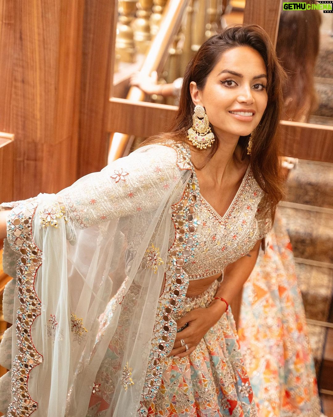 Actress Diipa Khosla HD Instagram Photos and Wallpapers October 2023 ...