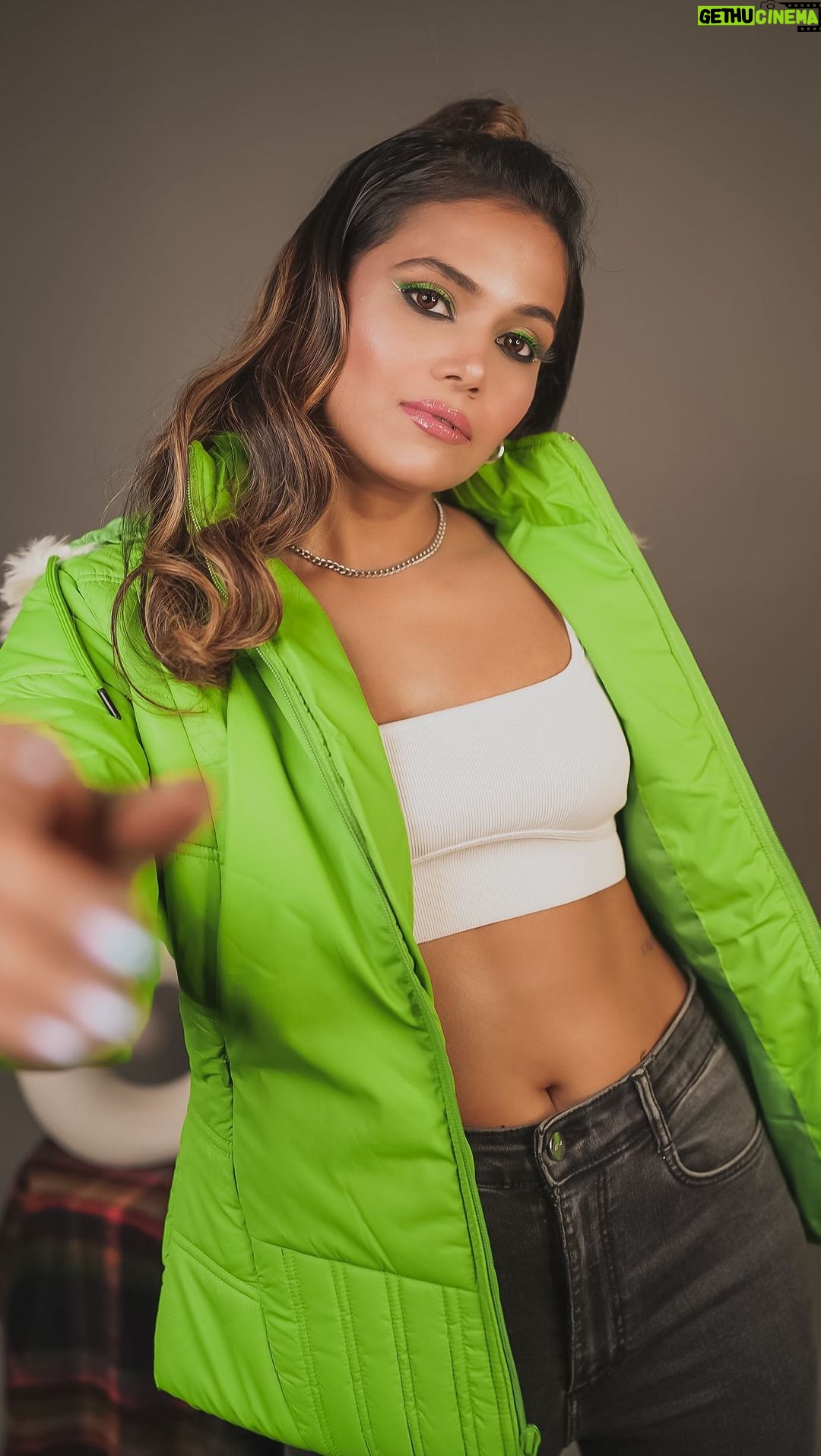 Actress Dimpi Sanghvi HD Instagram Photos and Wallpapers November 2022 ...