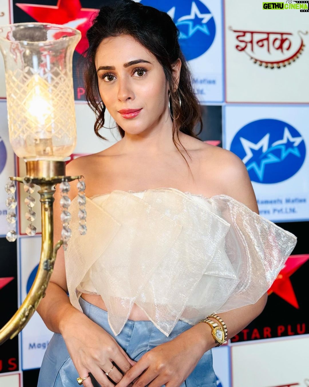 Hiba Nawab Instagram – About last night #Jhanak @starplus P.s kaisa laga pehla episode 🤞🧿♥️ ...