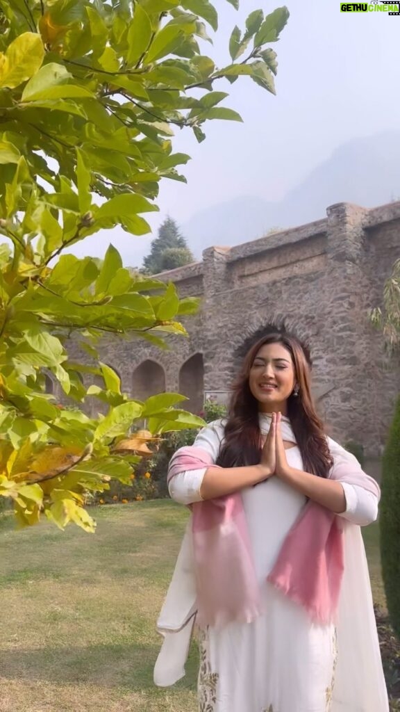 Actress Isha Sharma HD Instagram Photos and Wallpapers December 2023 ...