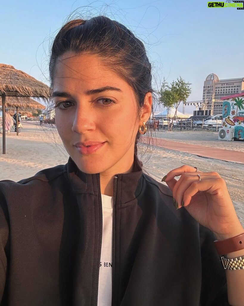 Actress Izabelle Leite HD Instagram Photos and Wallpapers December 2023 ...
