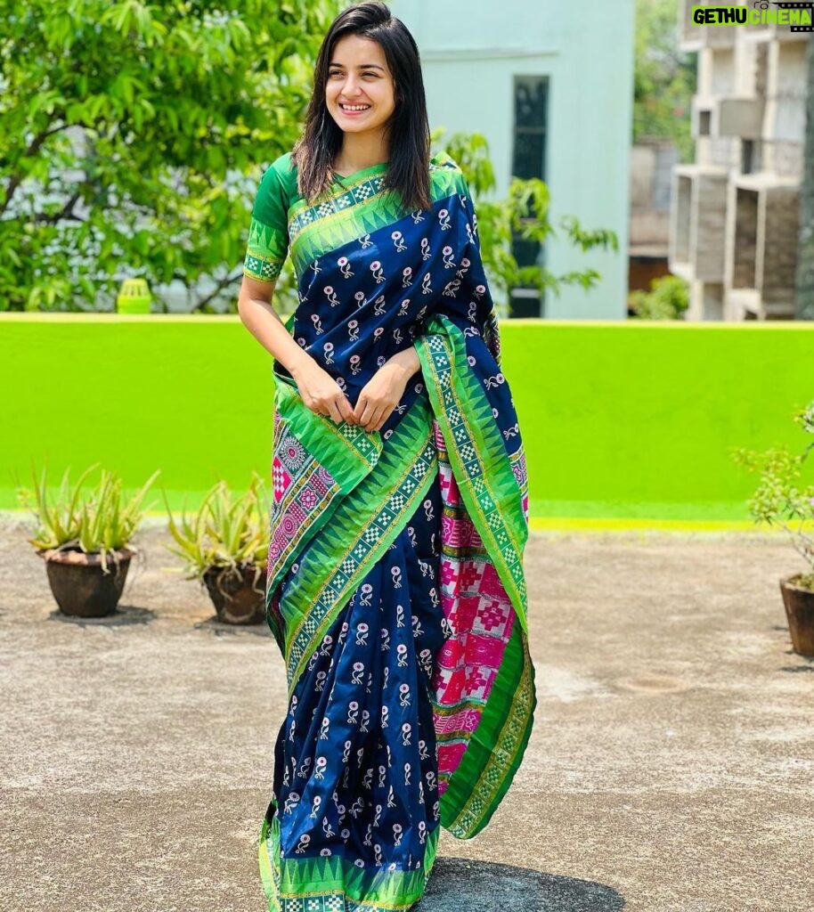 Actress Jasmine Rath HD Instagram Photos and Wallpapers June 2023 ...