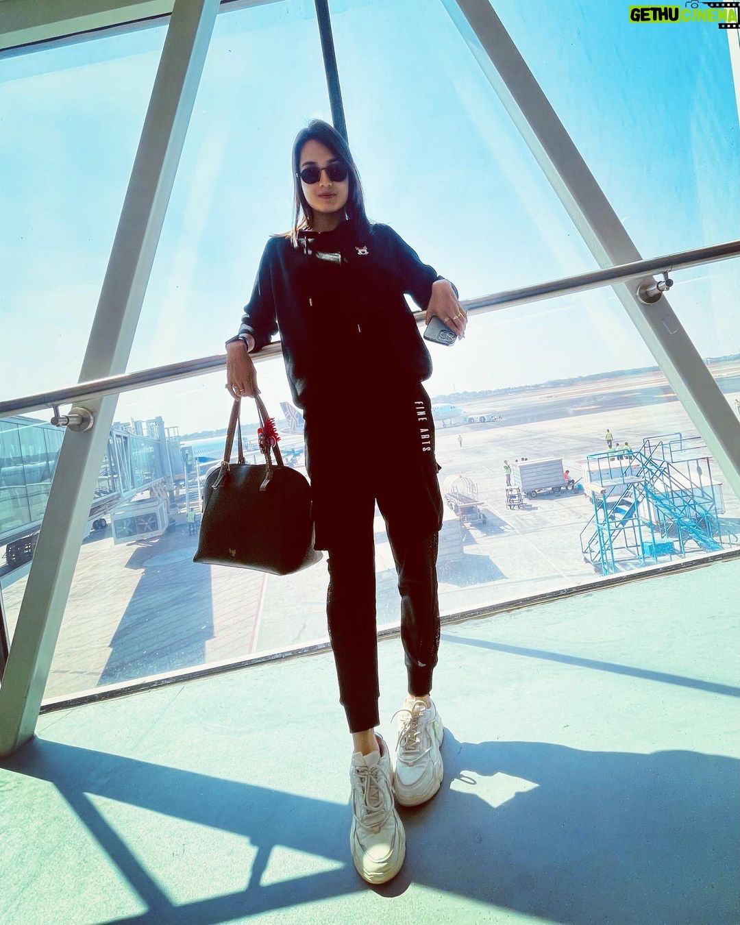 Actress Jasmine Rath HD Instagram Photos and Wallpapers April 2023 ...