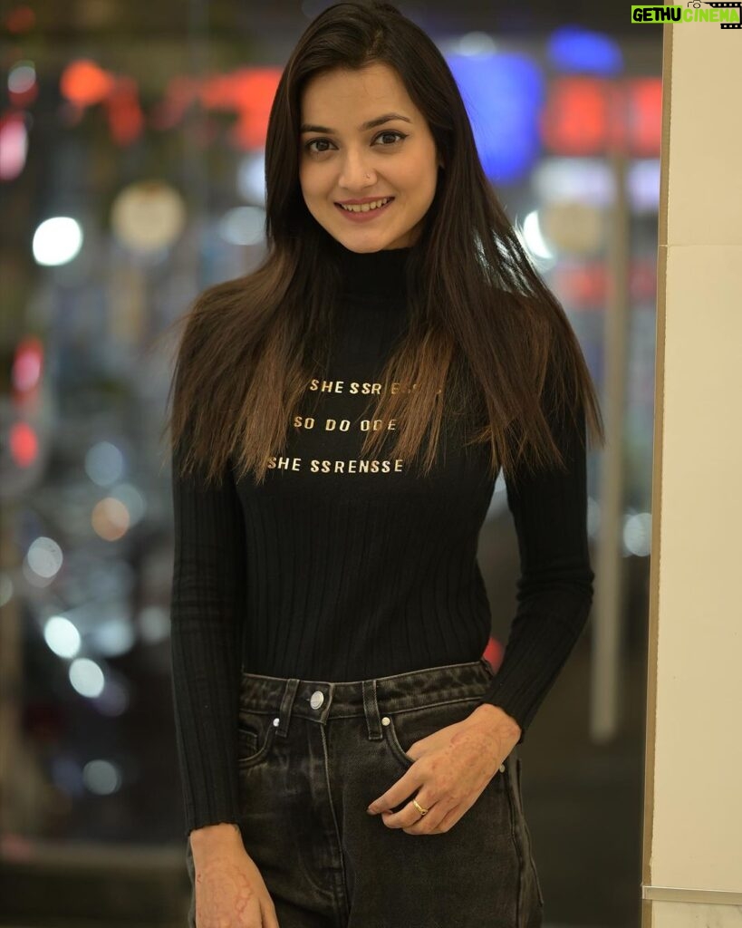 Actress Jasmine Rath HD Instagram Photos and Wallpapers December 2023 ...