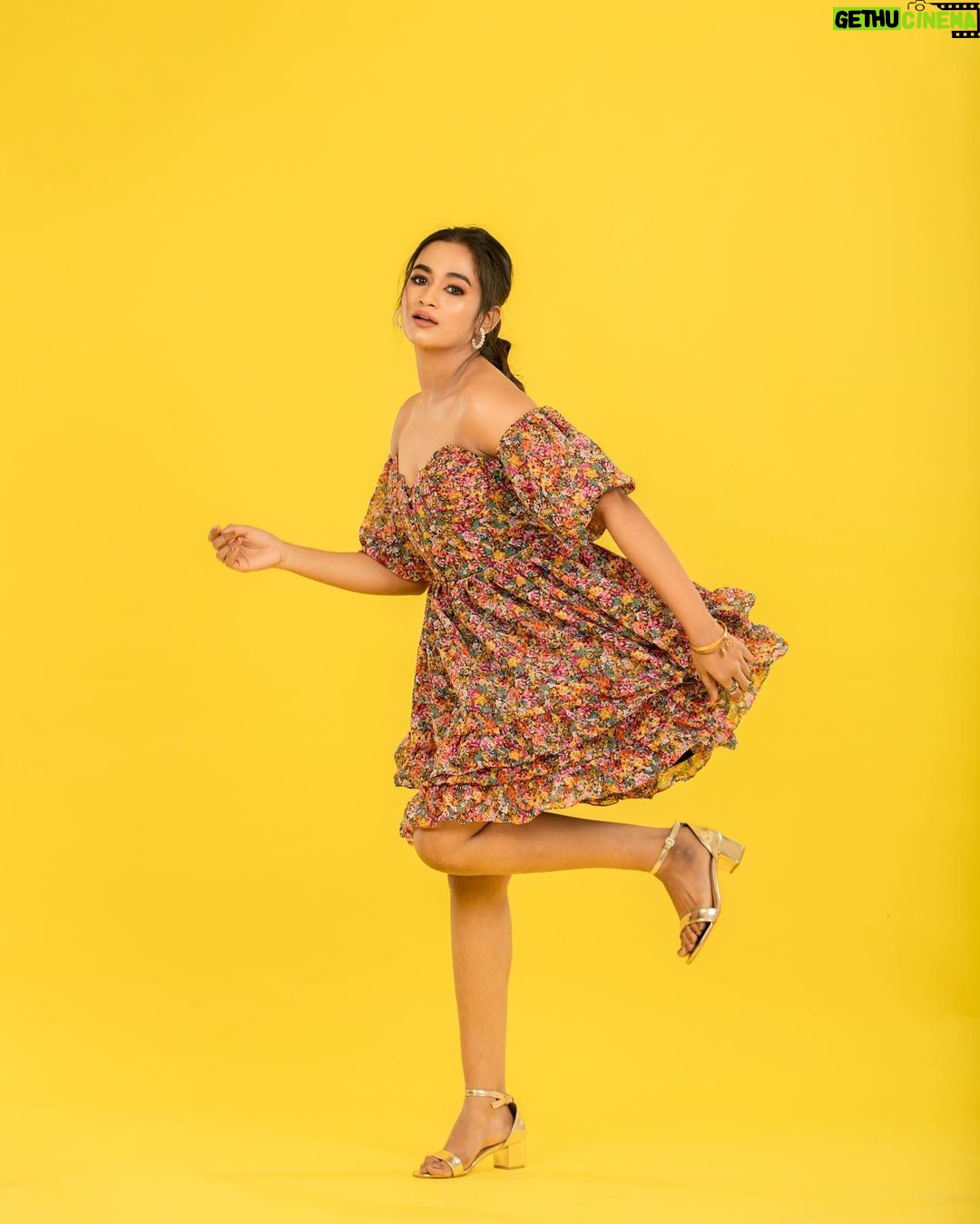 Actress Kaavya Arivumani HD Instagram Photos and Wallpapers June 2023 ...