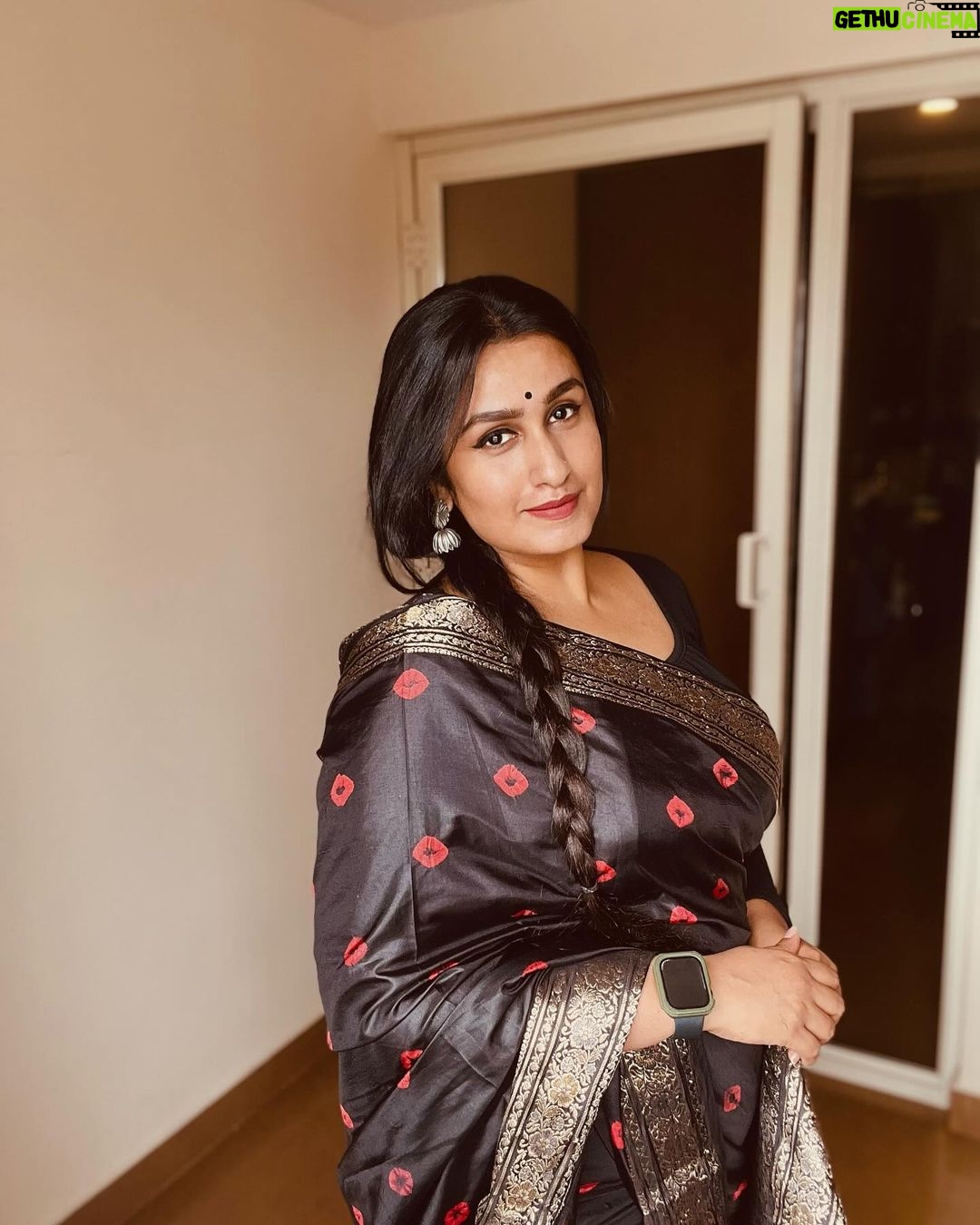 Actress Kavitha Nair HD Instagram Photos and Wallpapers November 2023 ...