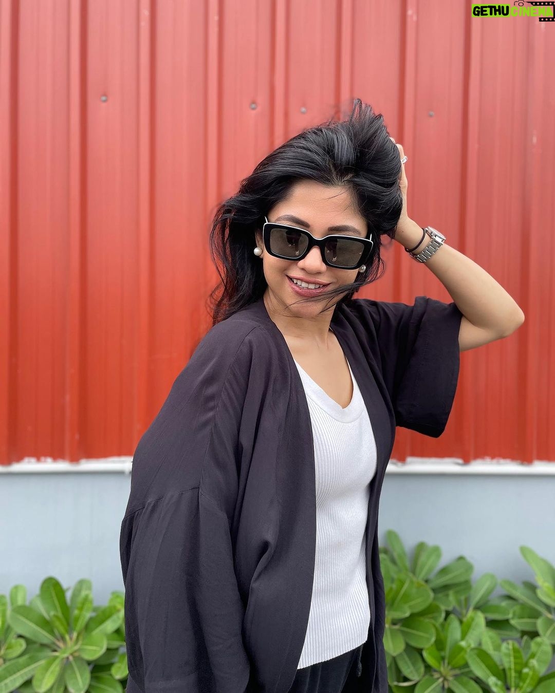 Actress Kinjal Rajpriya HD Instagram Photos and Wallpapers November ...
