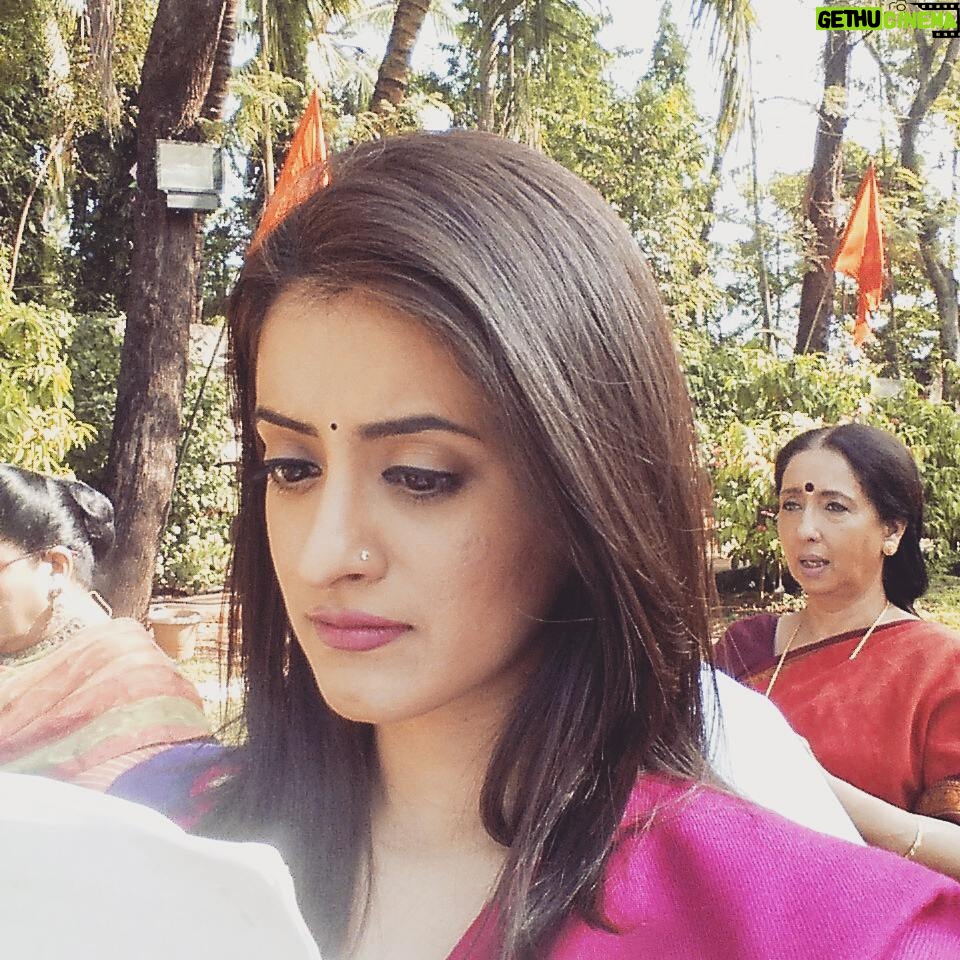 Mihika Verma Instagram – Mornings at work be like! @neenakulkarni ...