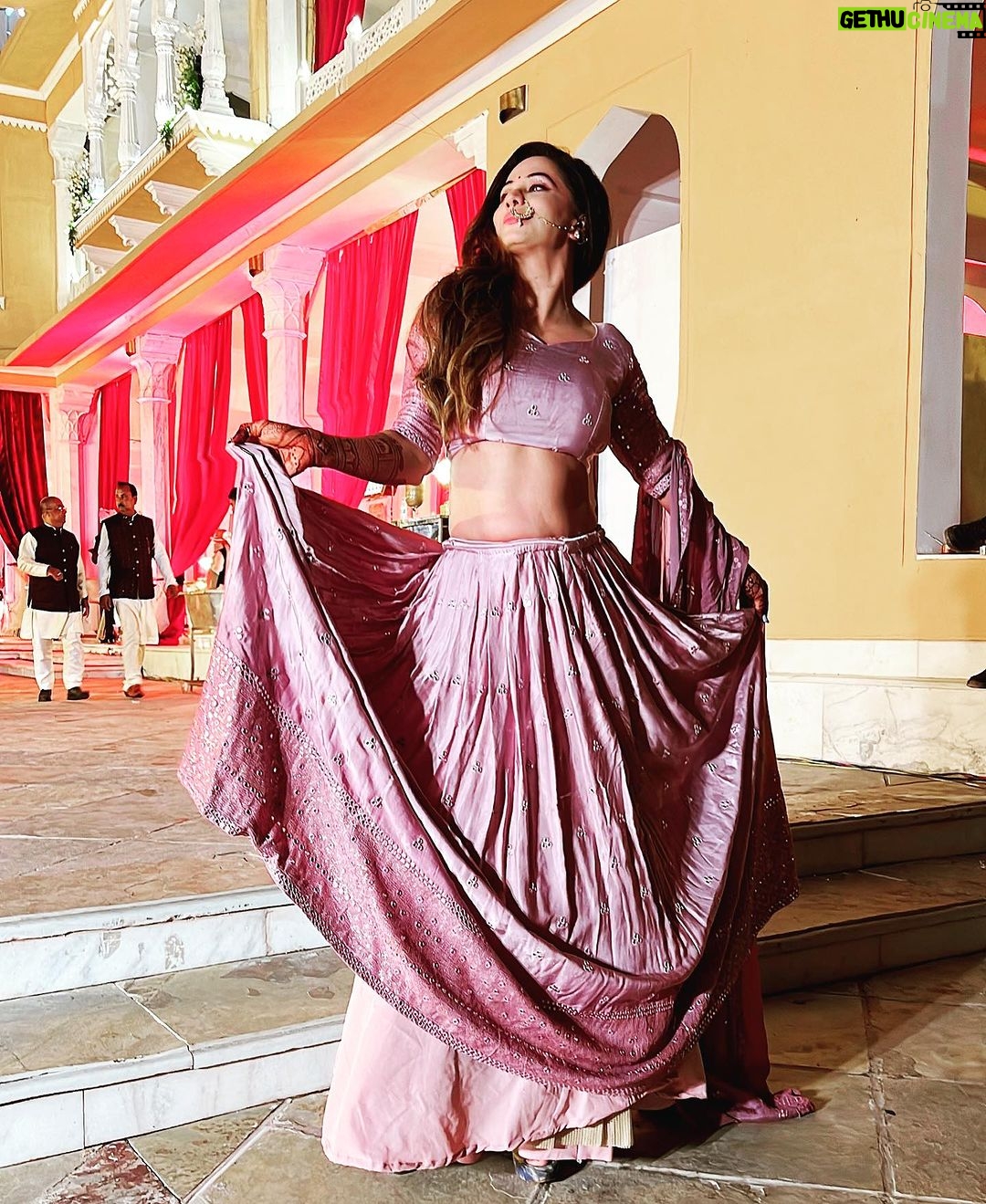 Actress Mrinal Deshraj HD Instagram Photos and Wallpapers July 2023 ...