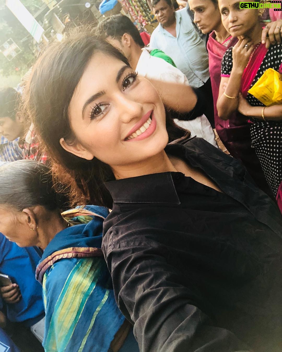 Poonam Rajput Instagram – Nukkad natak! 😊 | Gethu Cinema