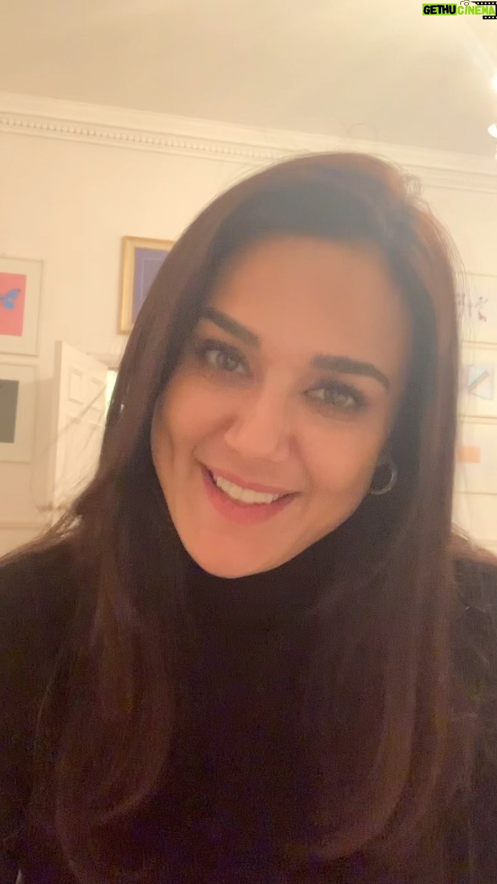 Actress Preity Zinta HD Instagram Photos and Wallpapers December 2023 ...
