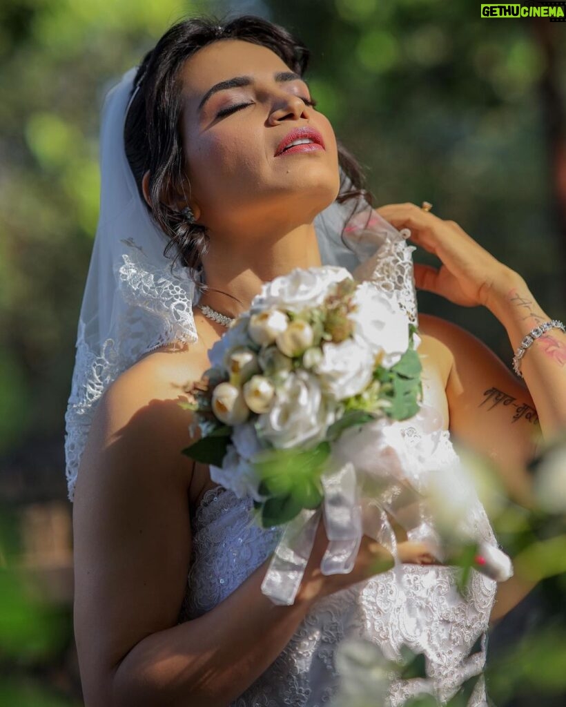 Actress Priya Ahuja HD Instagram Photos and Wallpapers June 2023 ...