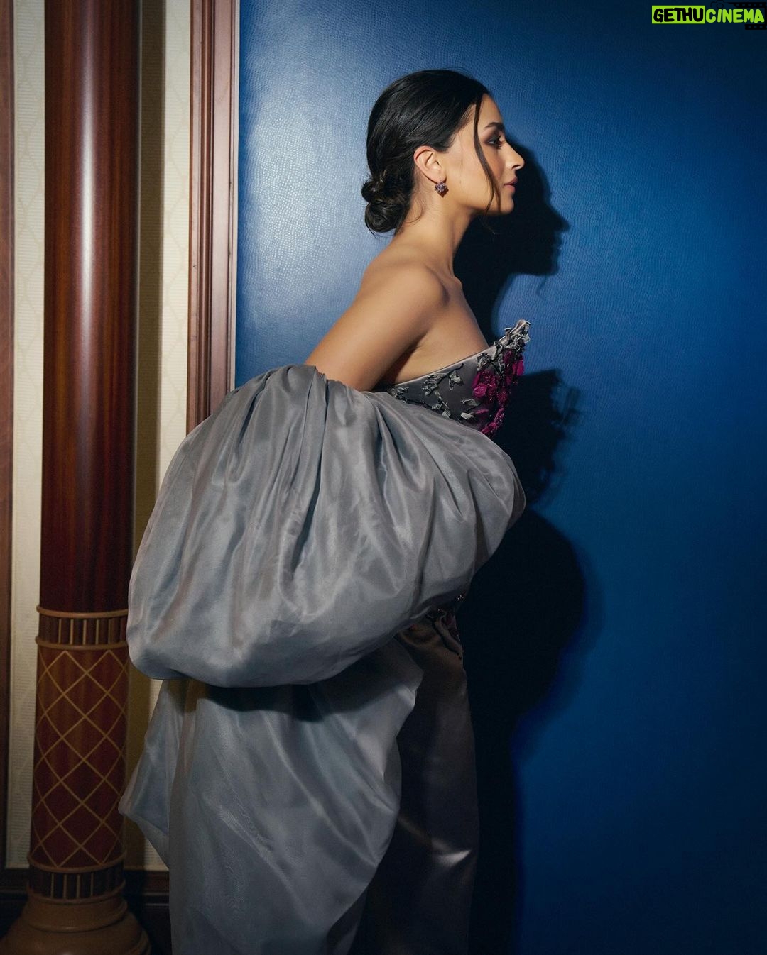 Rhea Kapoor Instagram – Living the dream with this 🌹 @aliaabhatt in ...