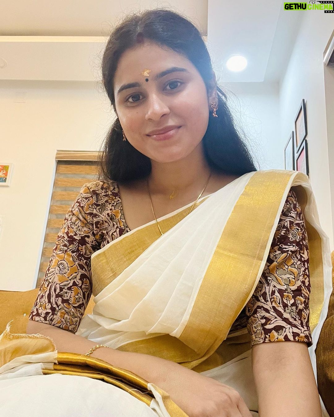 Rithika Tamil Selvi Instagram – Guruvayur Ekadasi day 😇🙏🏻 #rithika # ...