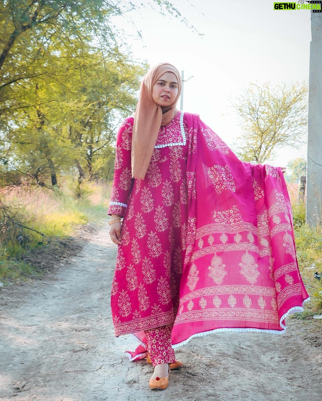 Saba Ibrahim Instagram – Beautiful and comfy outfit For Ramadan 🌸 ...