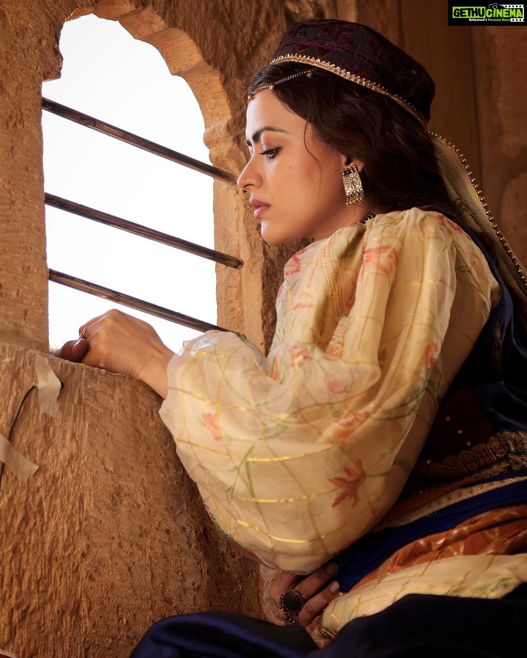 Simi Chahal Instagram – Find the hidden ‘Mic’ that records our ...