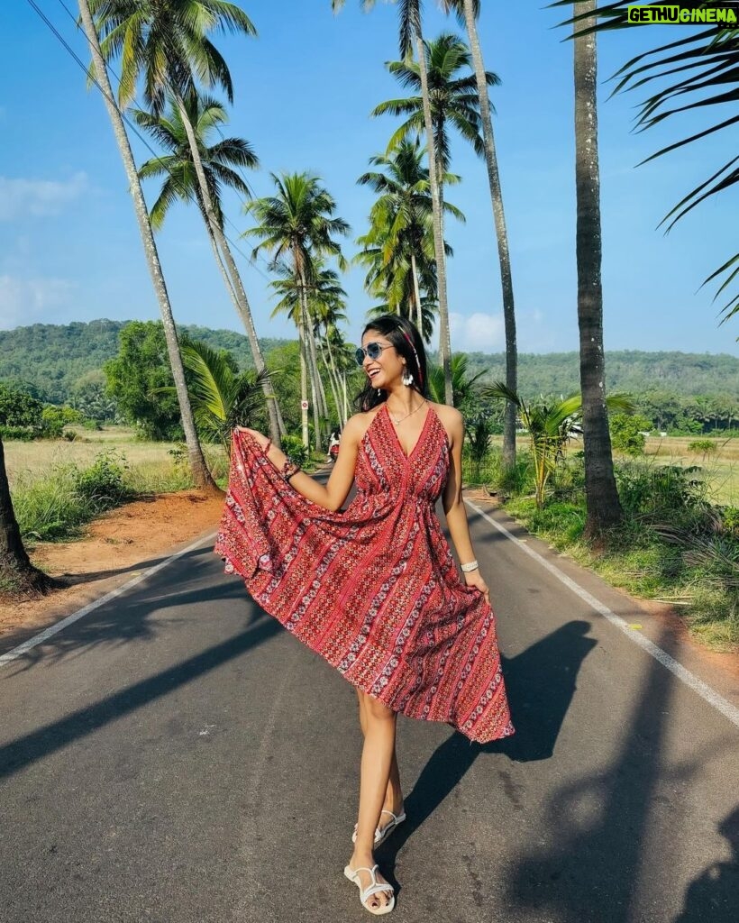 Actress Somalin Parida HD Instagram Photos and Wallpapers December 2023 ...