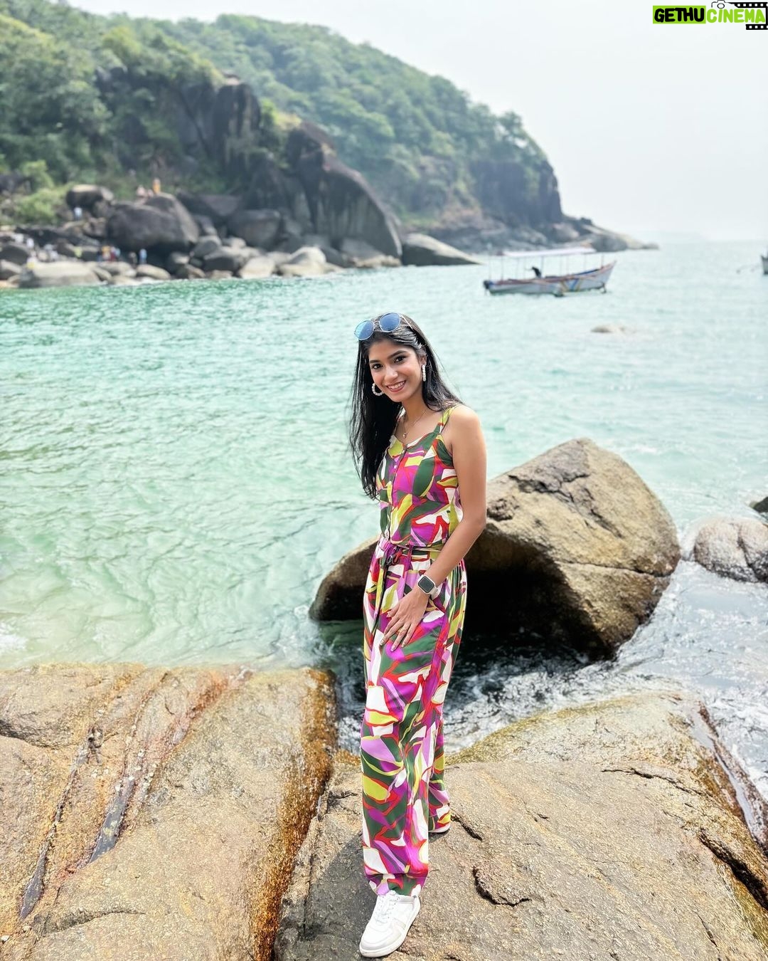 Somalin Parida Instagram – Much needed Sea time 🕰️🌊 Butterfly Beach ...