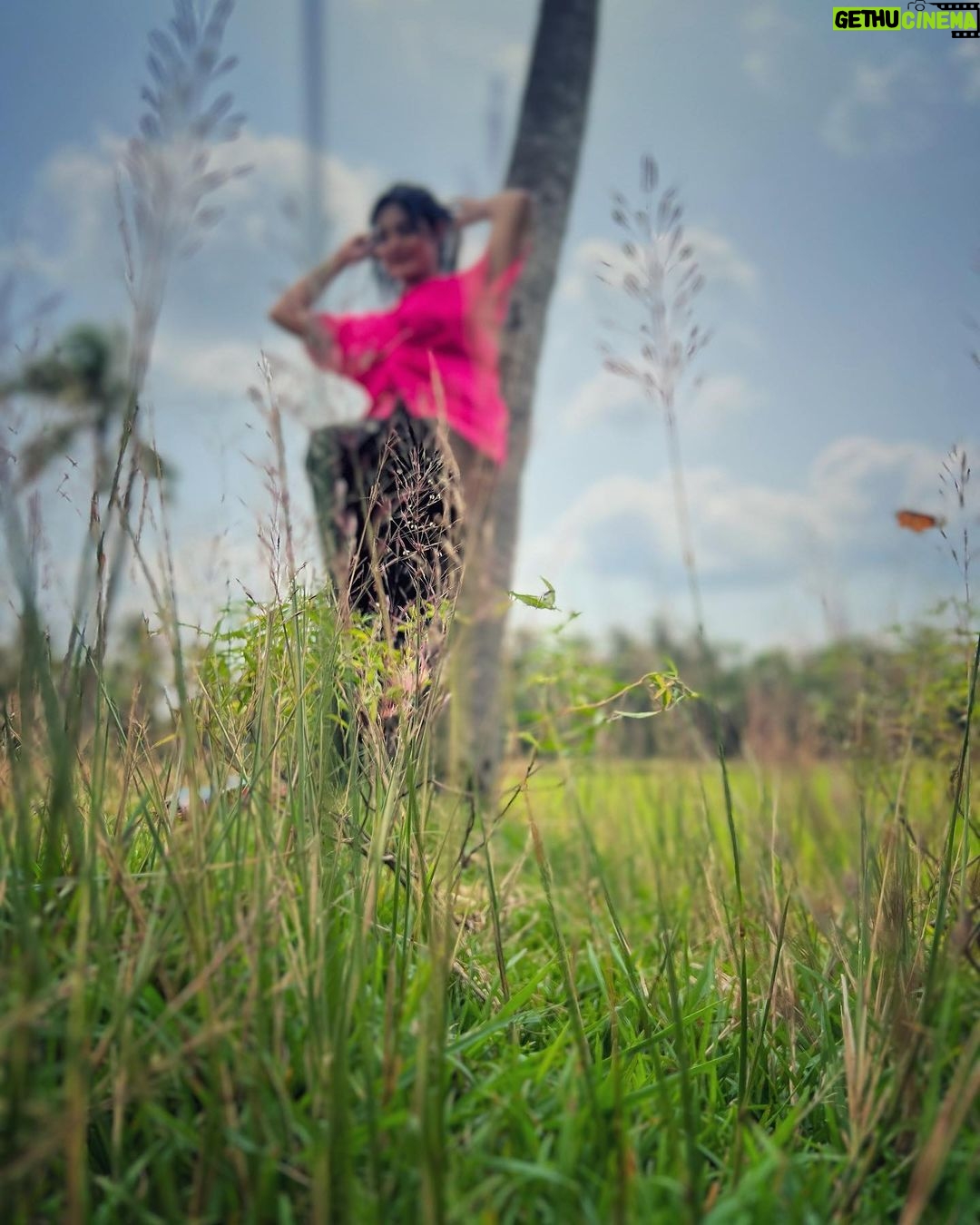 Actress Sradha Panigrahi HD Instagram Photos and Wallpapers September ...