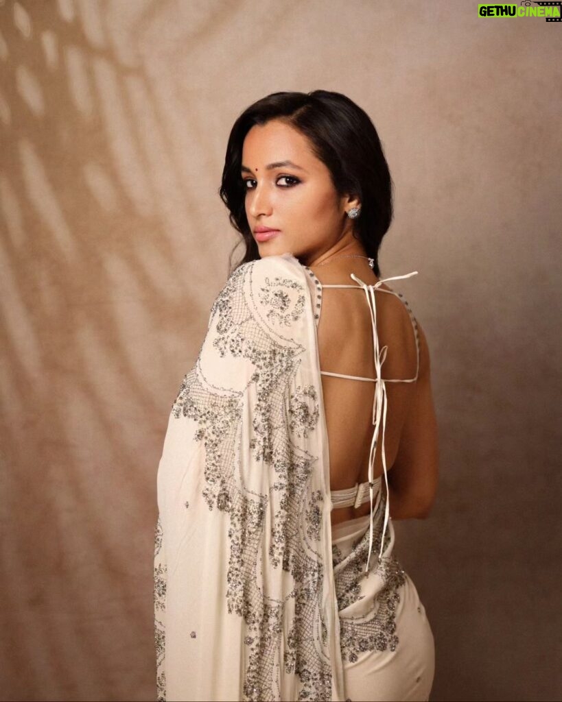 Actress Srinidhi Ramesh Shetty HD Instagram Photos and Wallpapers ...