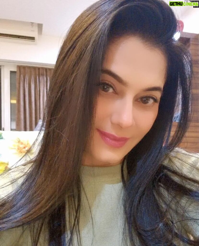 Actress Tassnim Sheikh HD Instagram Photos and Wallpapers January 2023 ...