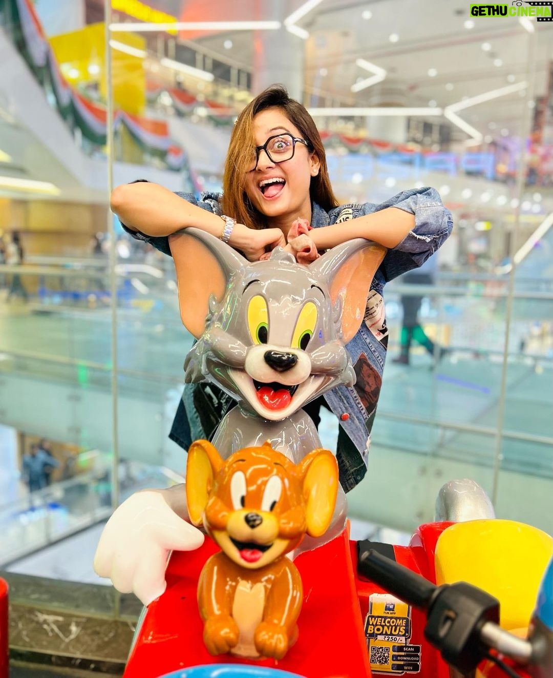 Tonni Laha Roy Instagram – 😛 #tomandjerry #love #cartoon #favourite # ...