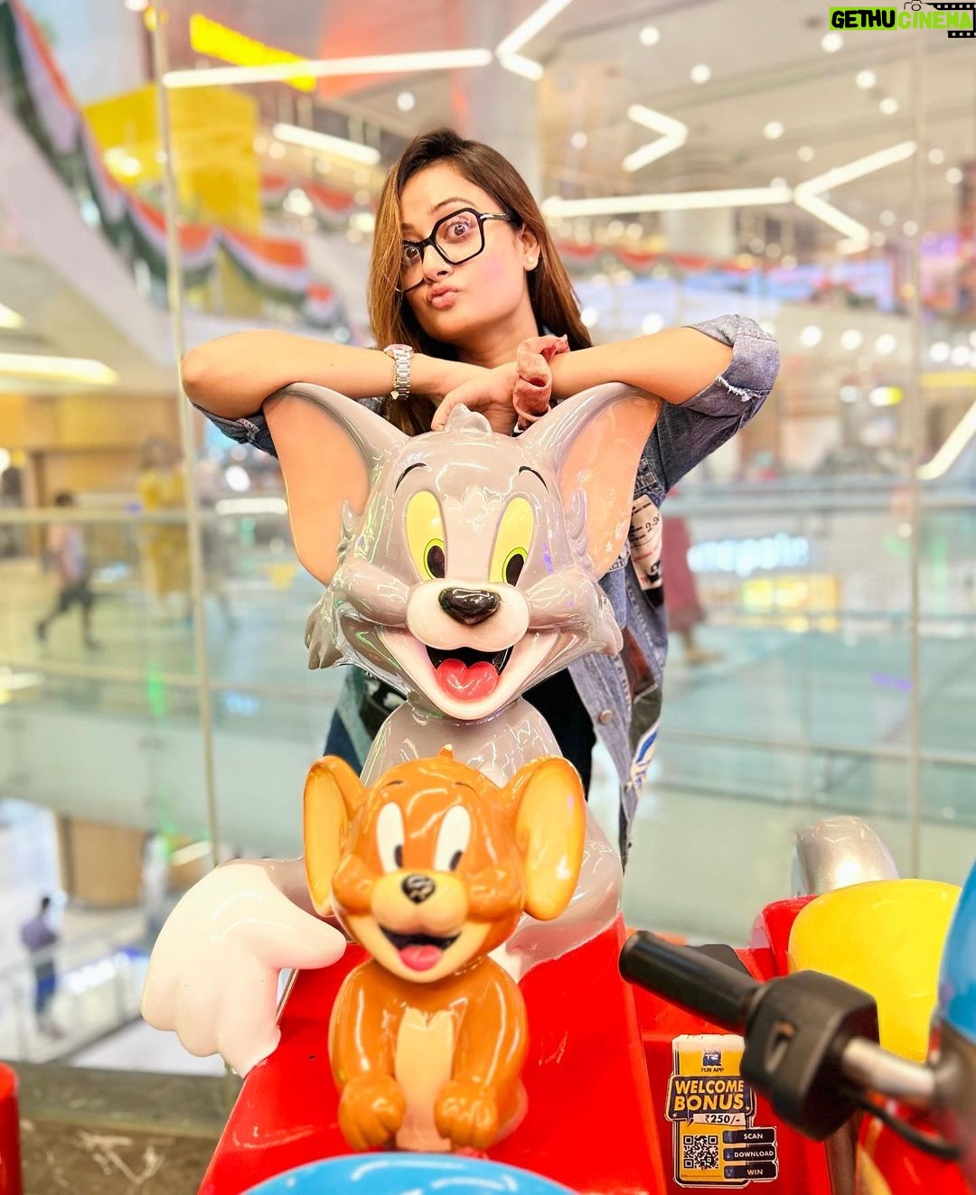Tonni Laha Roy Instagram – 😛 #tomandjerry #love #cartoon #favourite # ...
