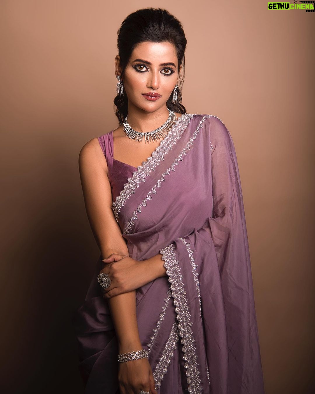 Ushasi Ray Instagram – Look book from DBD grand finale Photos @sahil ...