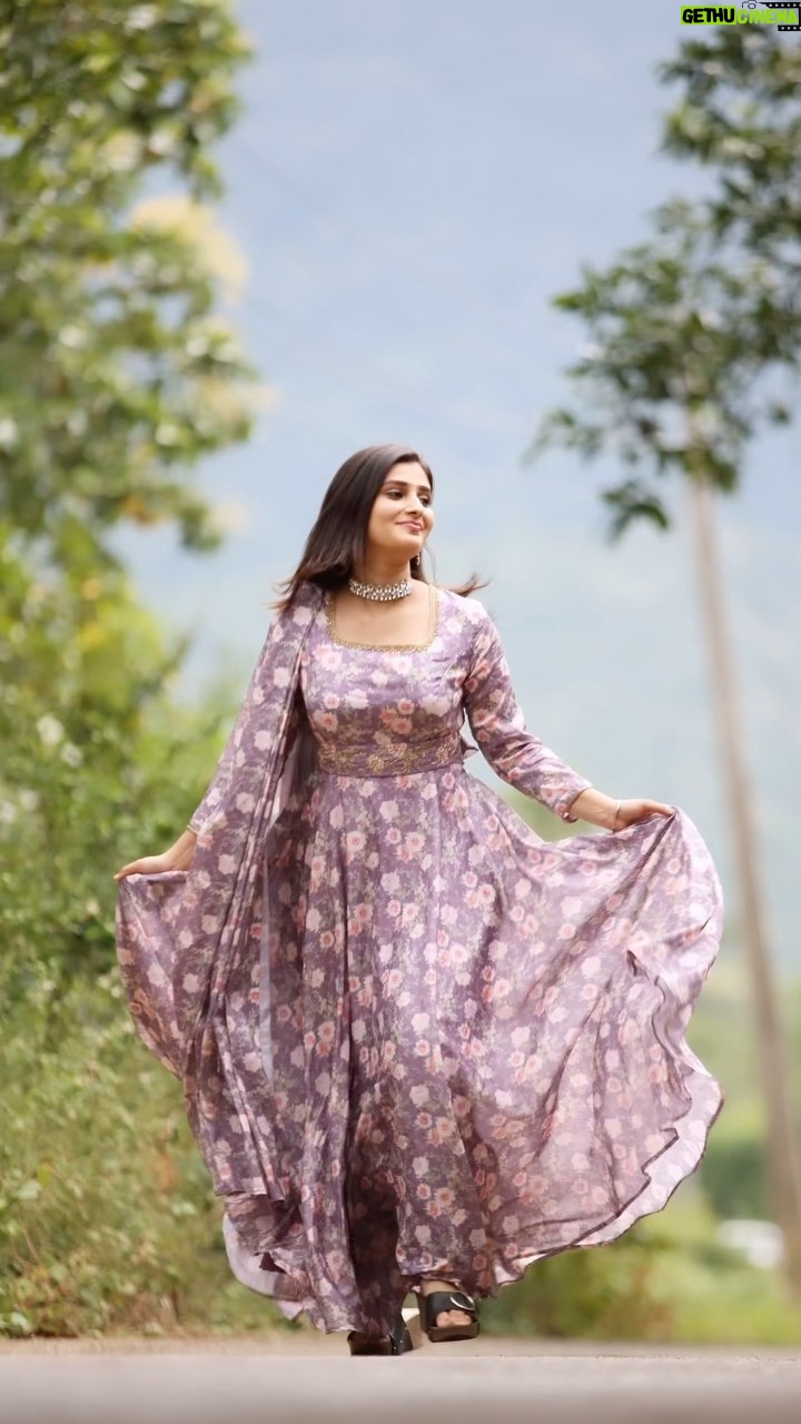 Actress Vaishu Sundar HD Instagram Photos and Wallpapers September 2023 ...