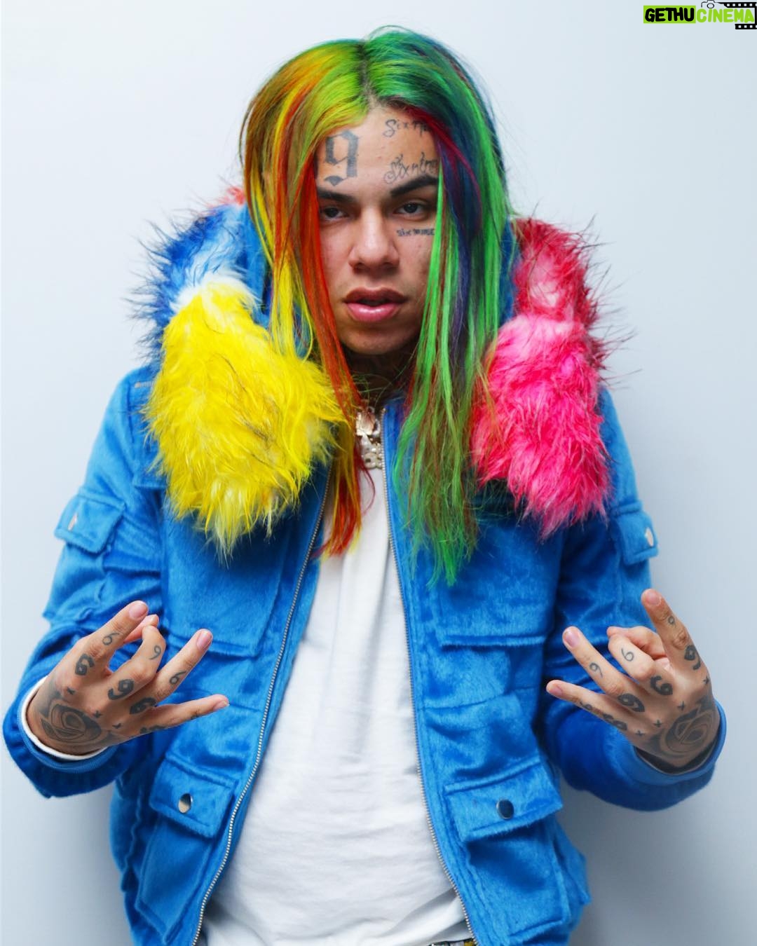6ix9ine Instagram – I hate stupid ass rappers that get 69 tatted on ...