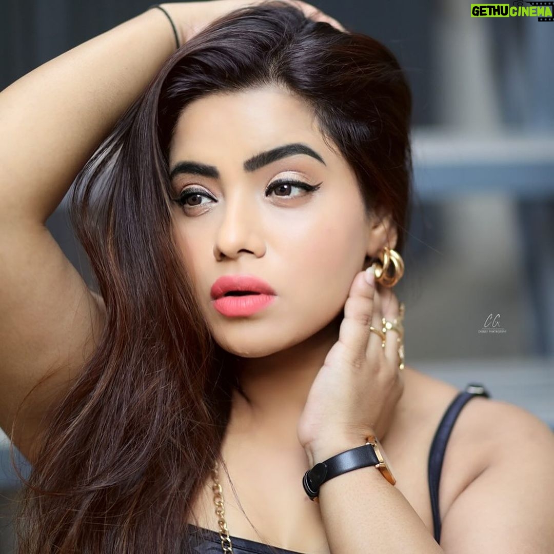 Aasma Sayed Instagram – Snakes and #ladders #black #black # 🖤 #2024 # ...