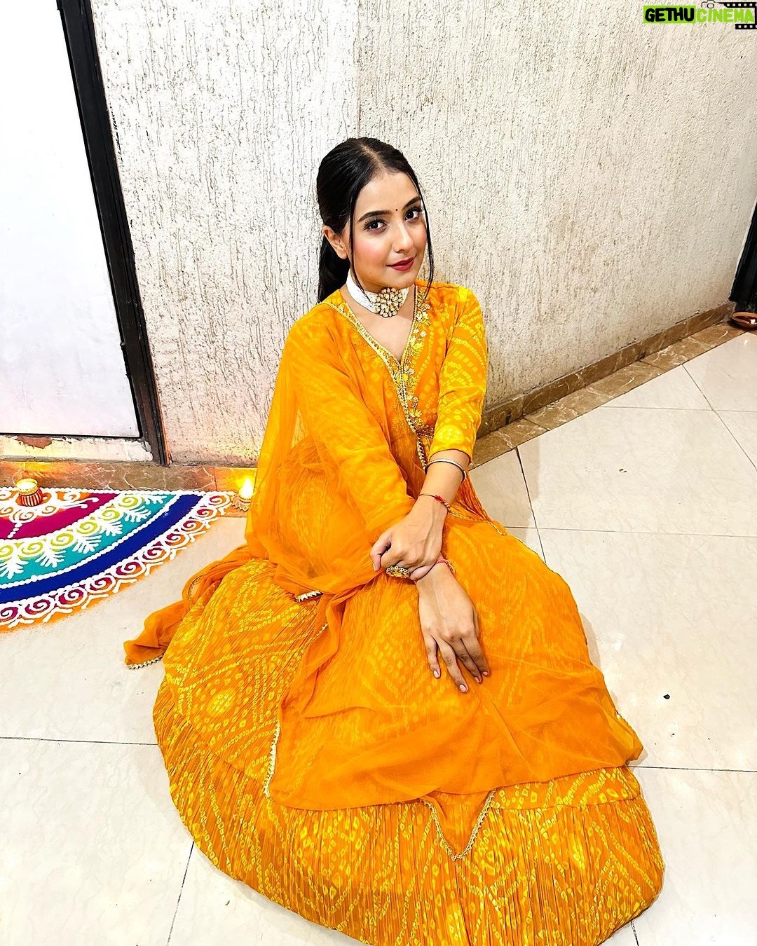 Akshita Mudgal Instagram – Happy Diwali 🪔💛 | Gethu Cinema