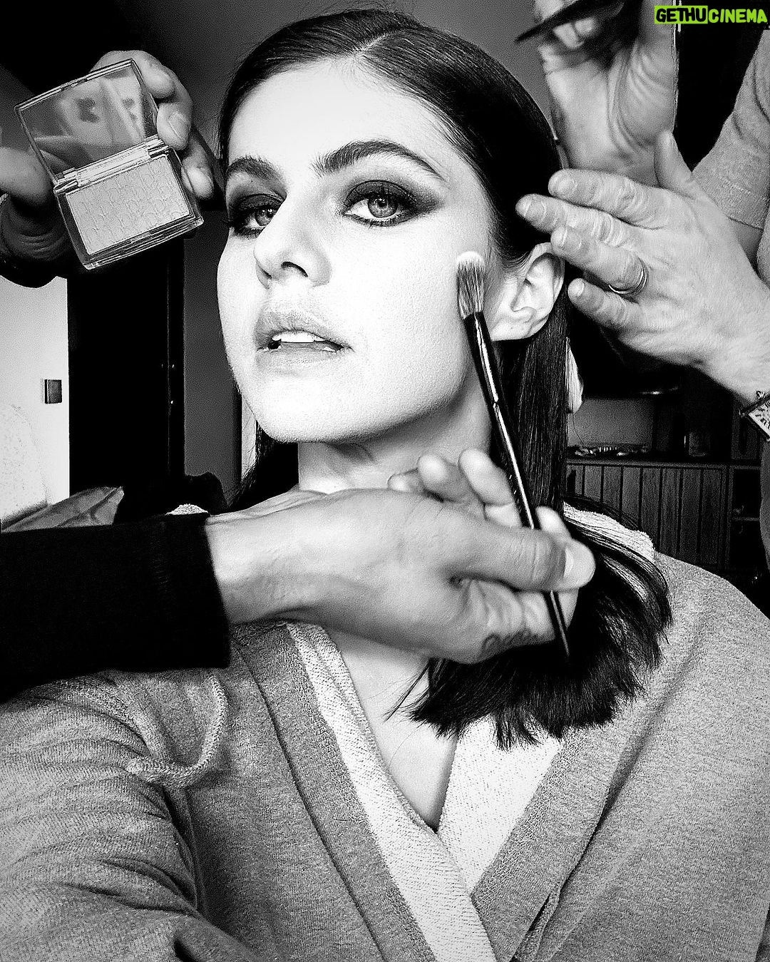 Actress Alexandra Daddario HD Instagram Photos and Wallpapers December ...