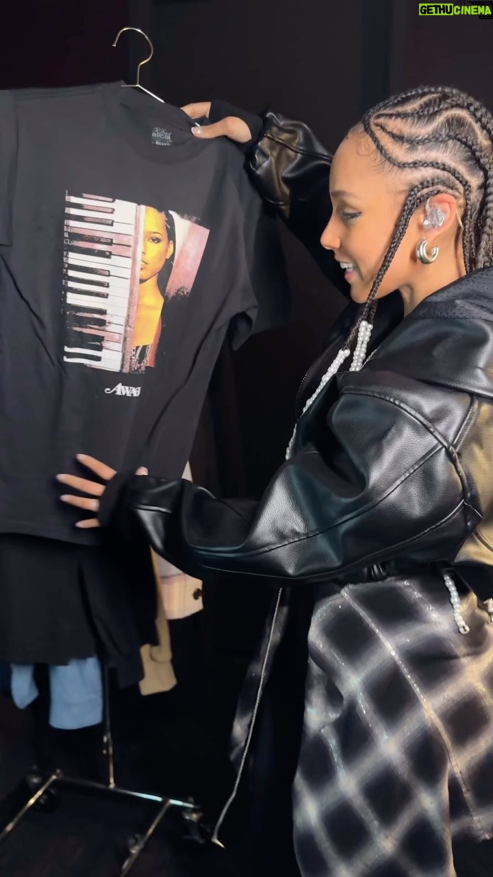 Alicia Keys Instagram – This Diary of AK20 @awakenewyorkclothing drop ...
