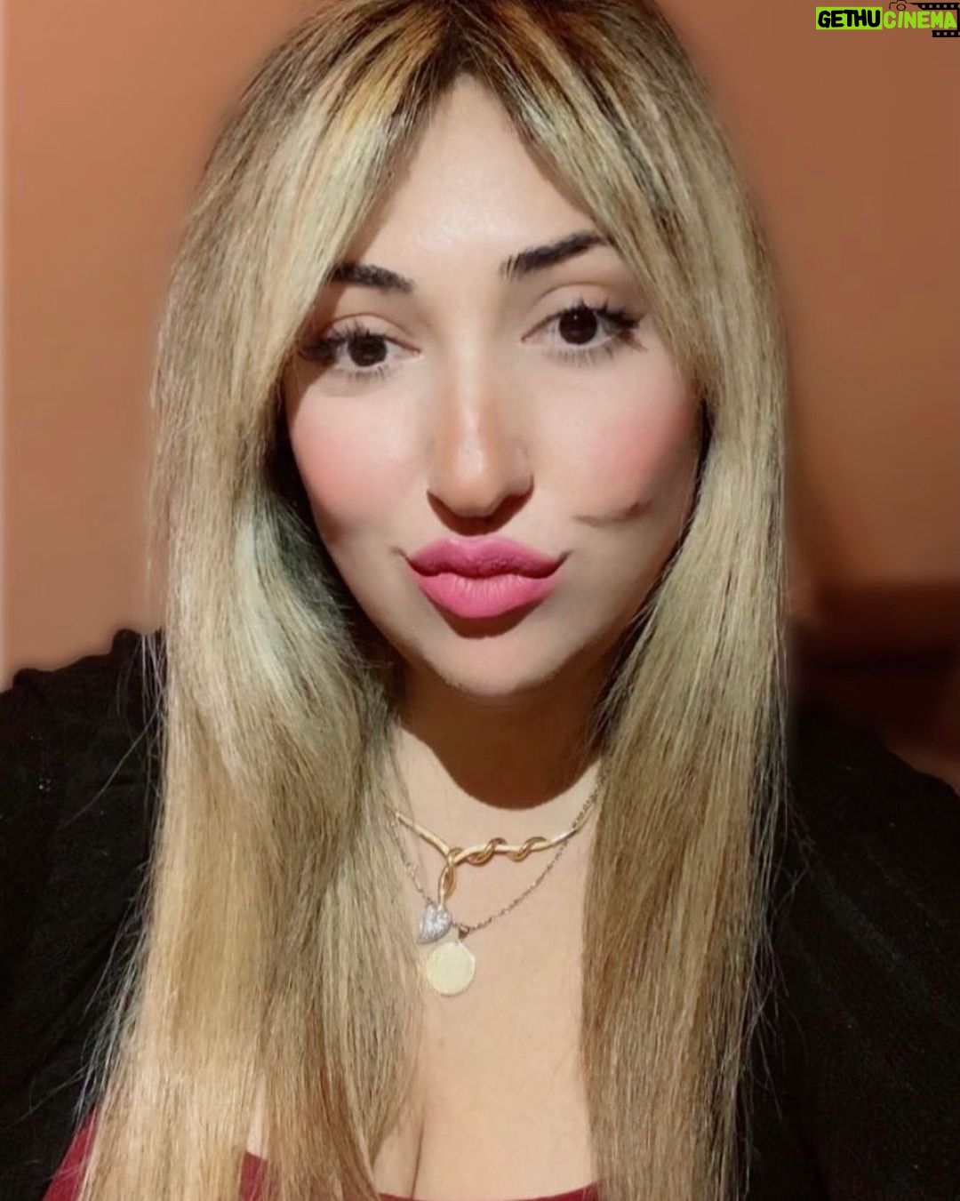 Actress Angela Zahra HD Instagram Photos and Wallpapers September 2023 ...