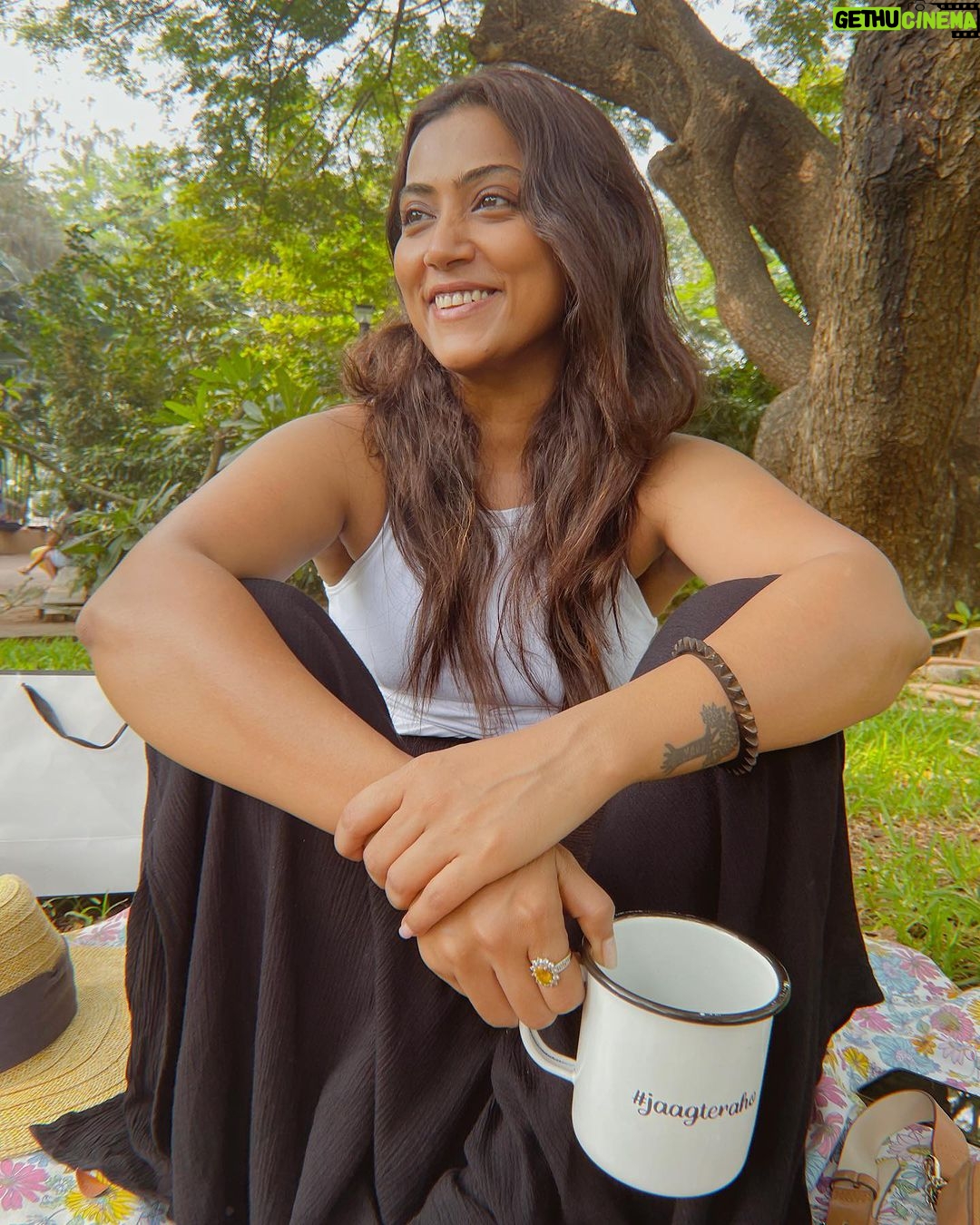 Anindita Bose Instagram – Sundaying 🌞 . . . . . . . . . . #sunday #sundaypicnic #picnic #park # ...